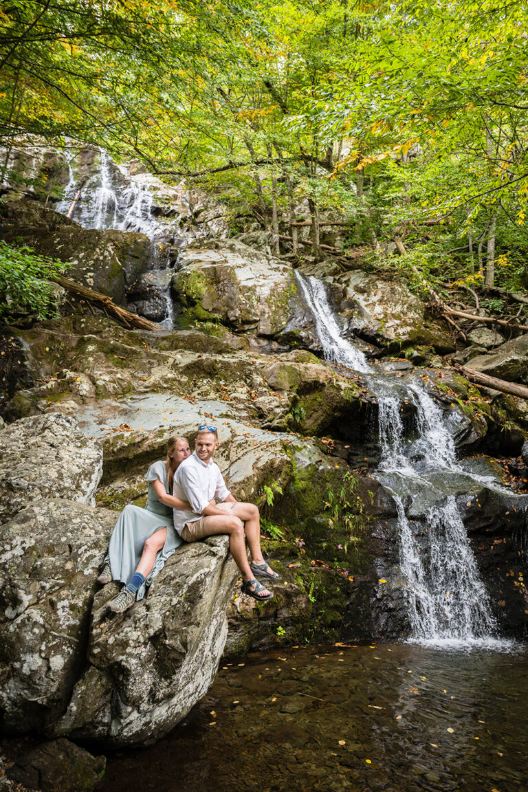 A Tanners Ridge Overlook Elopement in Shenandoah National Park